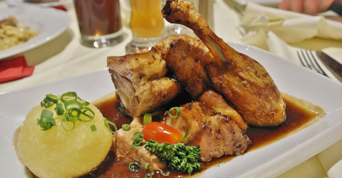 Your Quick and Easy How-To Guide to Raising Ducks